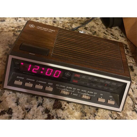 No Brand | Portable Audio & Video | Vintage Ge Alarm Clock Amfm Radio ...